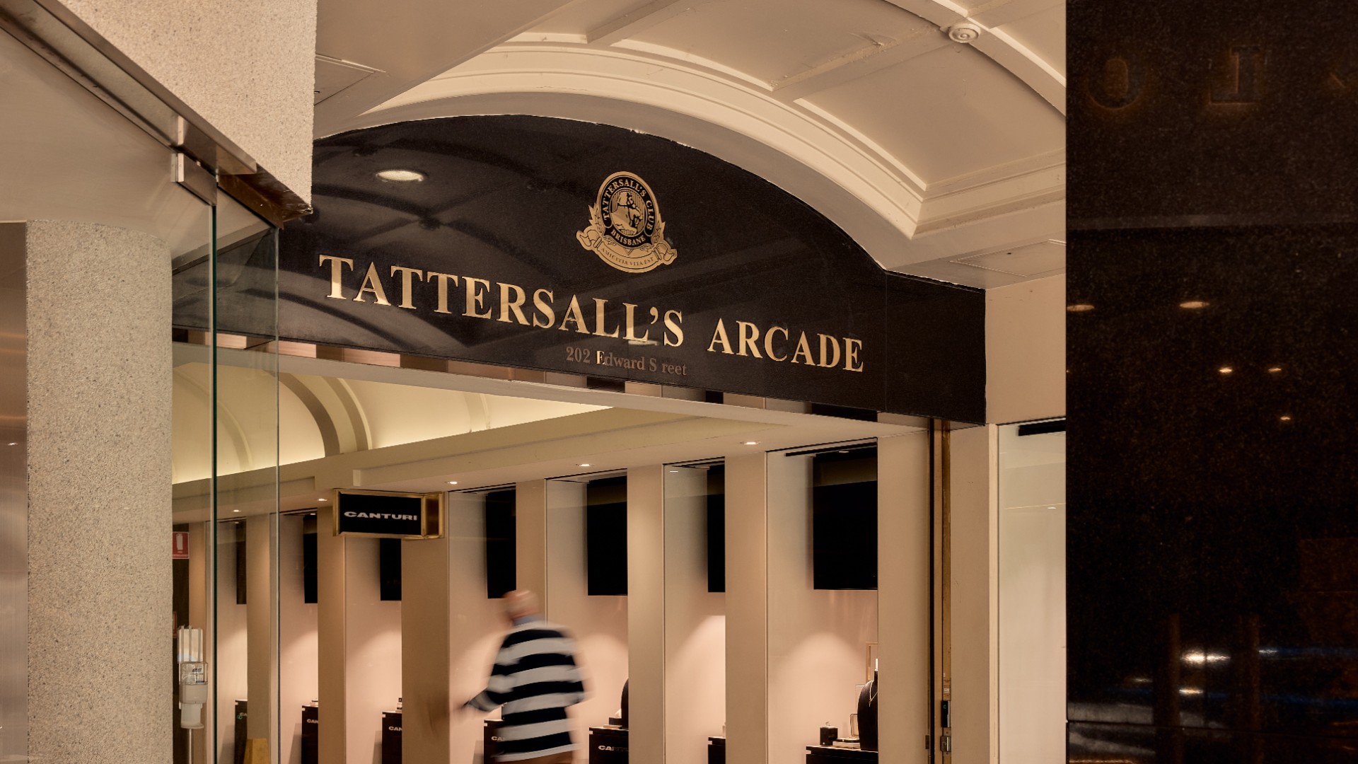 Your Guide to Shopping in Queen Street Mall